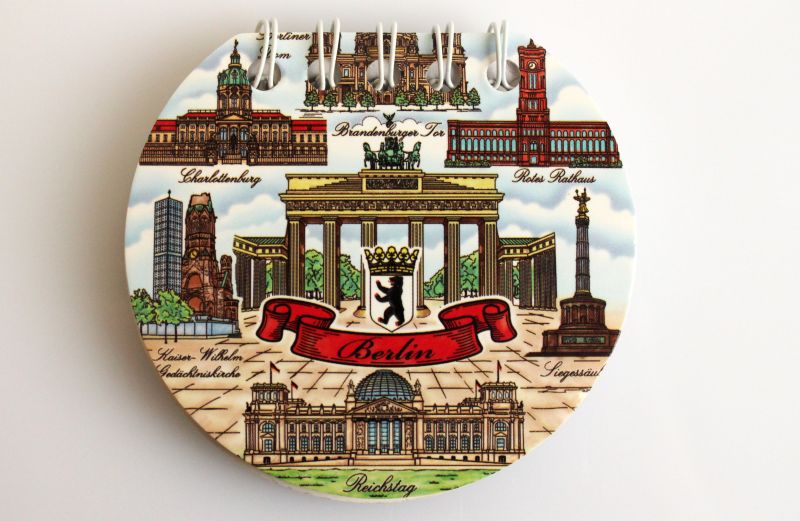 Magnetblock rund mit Motiv "Wappenkranz Berlin" bunt | Magnete | Berlin ...